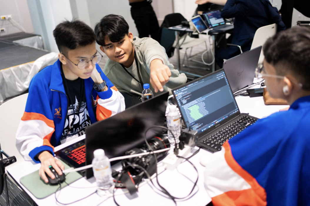 Hackathon ระดมไอเดียข้ามคืน หวังใช้ Open Data-Cloud First สร้าง 'สภาโปร่งใส' | The Active