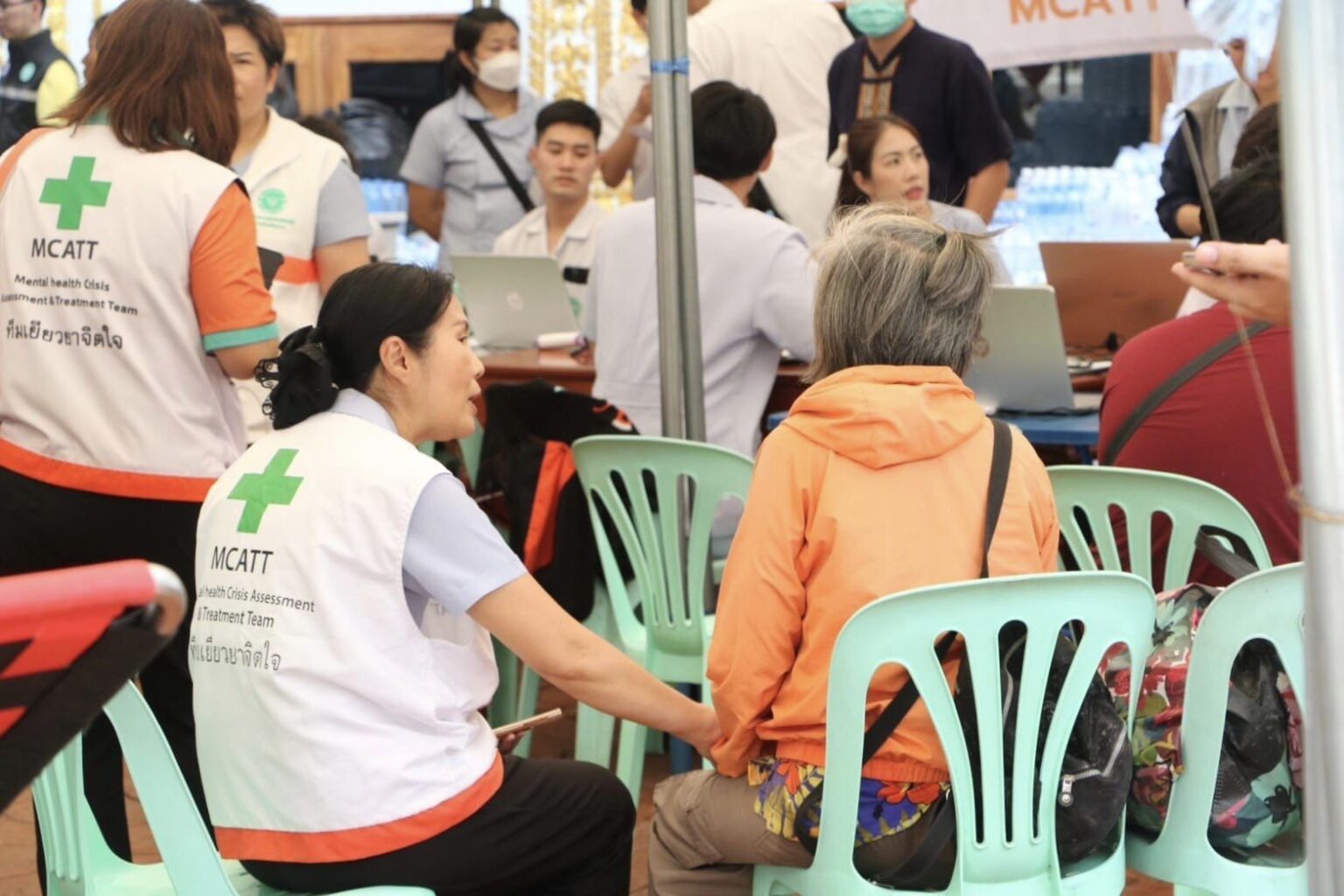 กรมสุขภาพจิตส่งทีม(MCATT)เยียวยาใจชาวเชียงราย พบเครียดสูง กว่า 200 คน | The Active