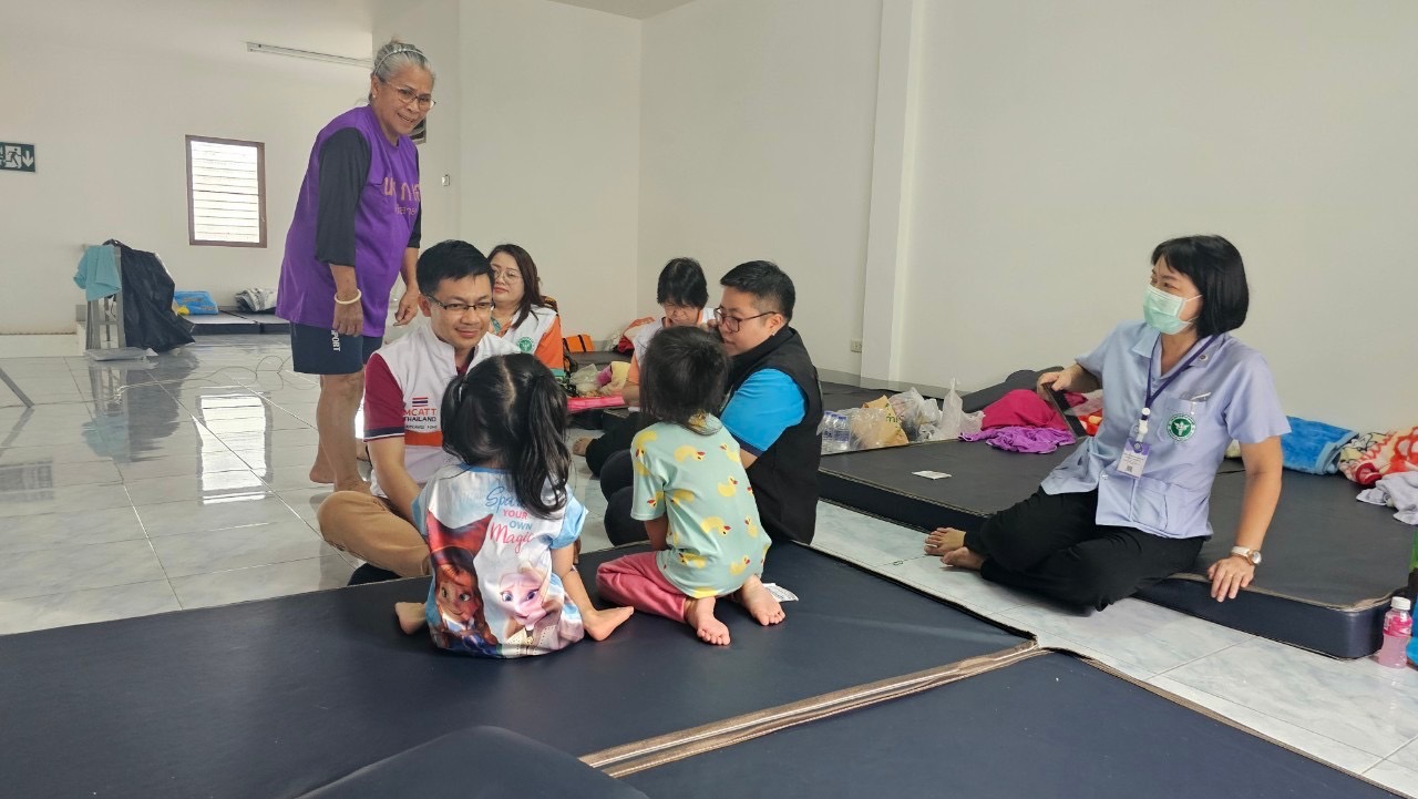 กรมสุขภาพจิตส่งทีม(MCATT)เยียวยาใจชาวเชียงราย พบเครียดสูง กว่า 200 คน | The Active